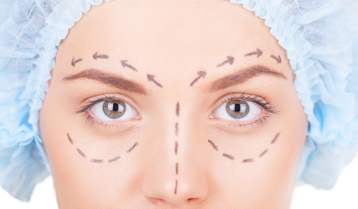 What is it Like to Have Upper Blepharoplasty? – Glow Blepharoplasty Light